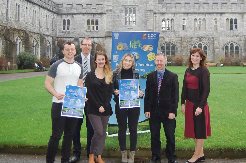 Chemical engineers at University College Cork win teaching award - IChemE